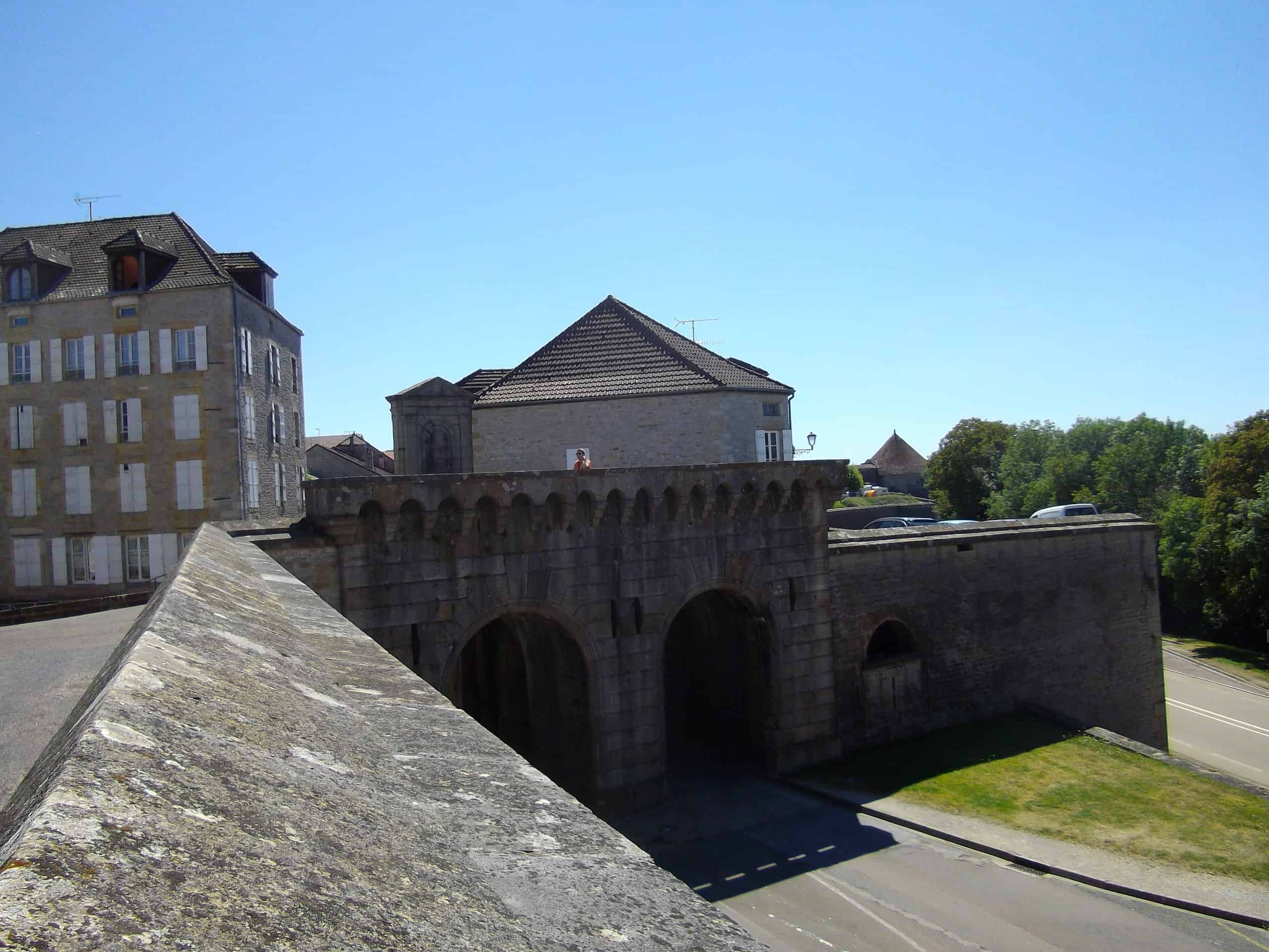 Langres, jolie ville fortifiée - Caracolade - Blog Voyages